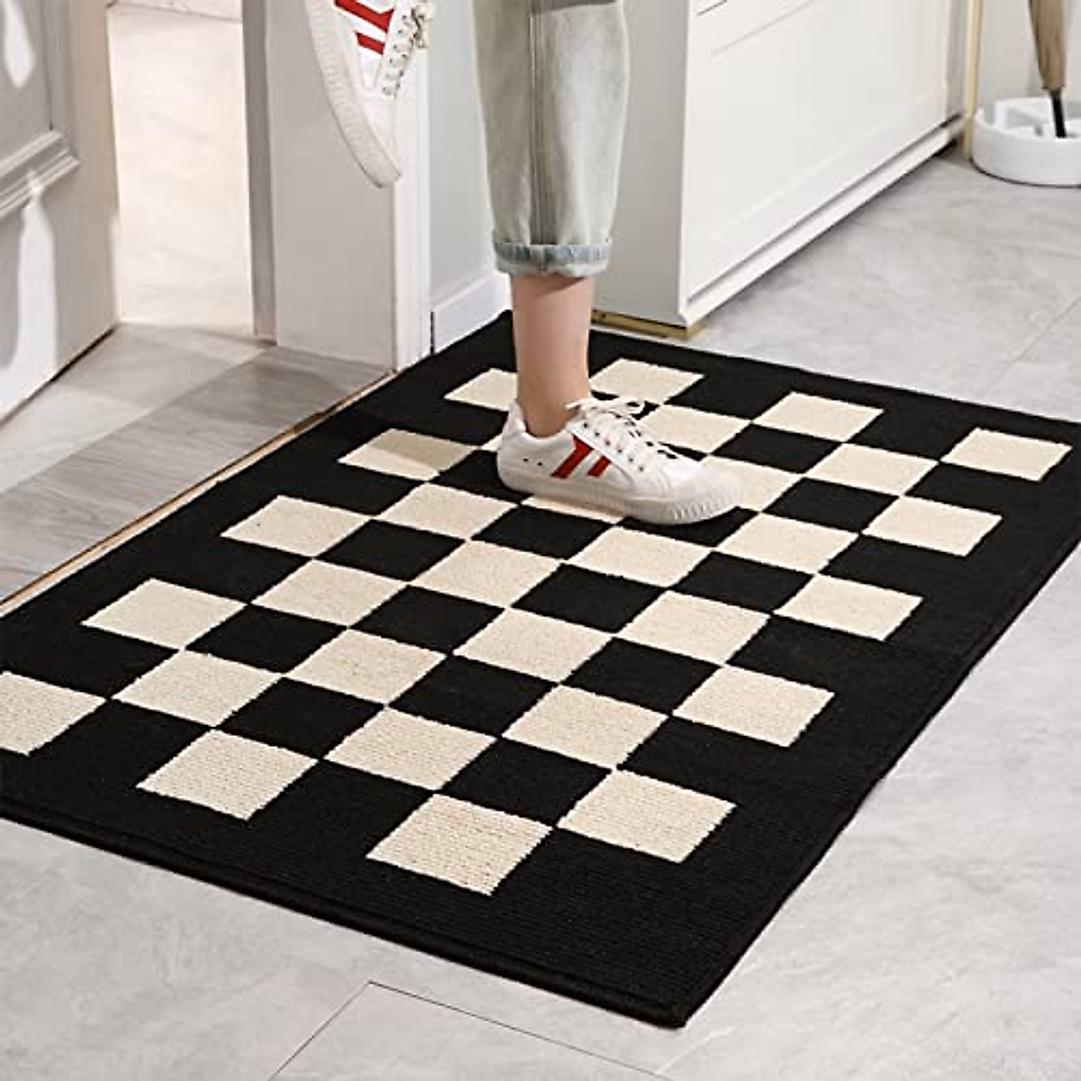 BOVEU Indoor Door Mat Front Door Mat, 20"x 32" Checkered Geometric Doormat Black Indoor Rugs, Thin Interior Door Mats for Entryway, Patio, Black