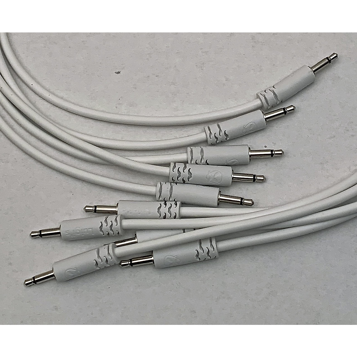Luigis Modular Supply Spaghetti Eurorack Patch Cables - Package of 5 White Cables, 18 (45 cm)