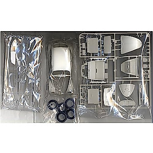 Tamiya 24136 1/24 Volkswagen 1300 Beetle 1966 Plastic Model Kit