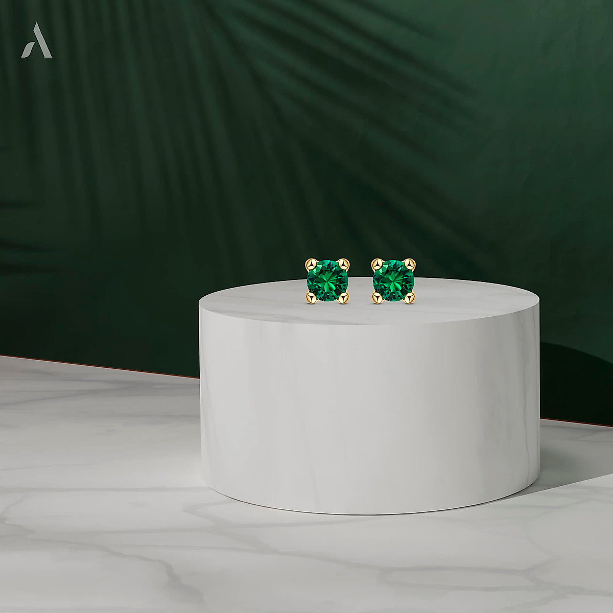 Amberta Allure Women 9 Ct Yellow Gold Synthetic Gemstone Stud Earrings: Simulated Emerald 4 mm Stone