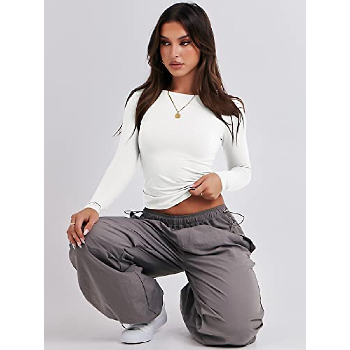 ANRABESS Women Long Sleeve Crop Top Basic Tees Tight Fitting T-Shirt Trendy 2023 Fall Shirts Undershirts Sexy Casual Going Out Cropped Tops 1029dabai-S White