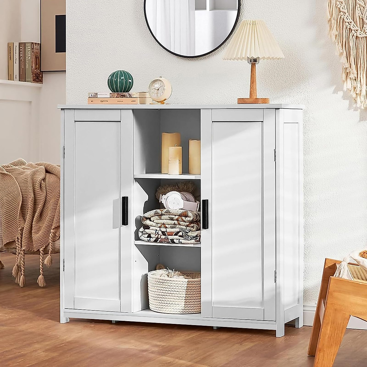 Iwell Storage Cabinet with 2 Doors and 4 Storage Shelves, Credenza Buffet Cabinet, Bathroom Cabinet for Living Room, Entryway, Home Office, White