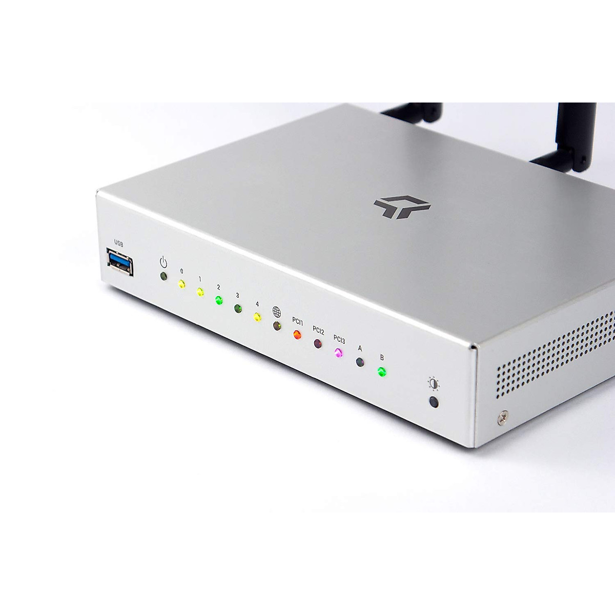 Turris Omnia I 2,5 Gbps SFP, 1,6 GHz CPU,2 GB RAM,Wi-Fi 5 3X3 MIMO, 4G/5G SIM-Slot, 3X mPCIe, hi-Performance, Open Source, 2,5 Gbps WAN/LAN, 5X GLAN/GWAN, 2X USB 3.0, Made, Designed in EU