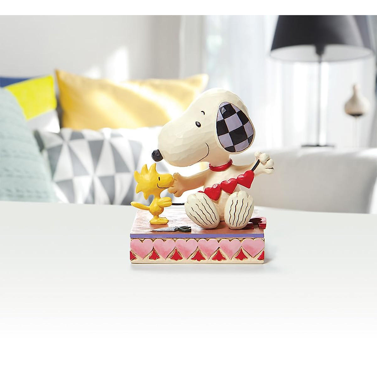 Enesco Peanuts by Jim Shore Woodstock and Snoopy with Heart Garland Figurine- Resin Hand Painted Collectible Decorative Figurines Home Decor Sculpture Shelf Statue Room Desk Collection Gift, 4.5 Inch