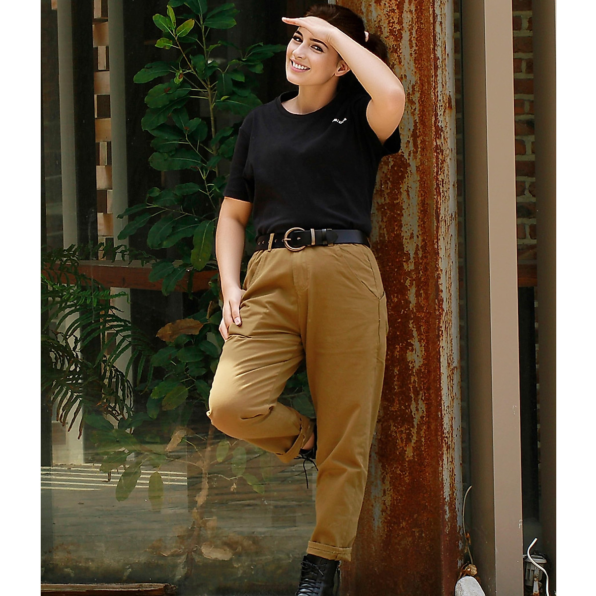 wolksprong Women's 1.5" Wide Leather Belt with Large Brass Buckle - Trendy Vintage Style for Jeans and Pants