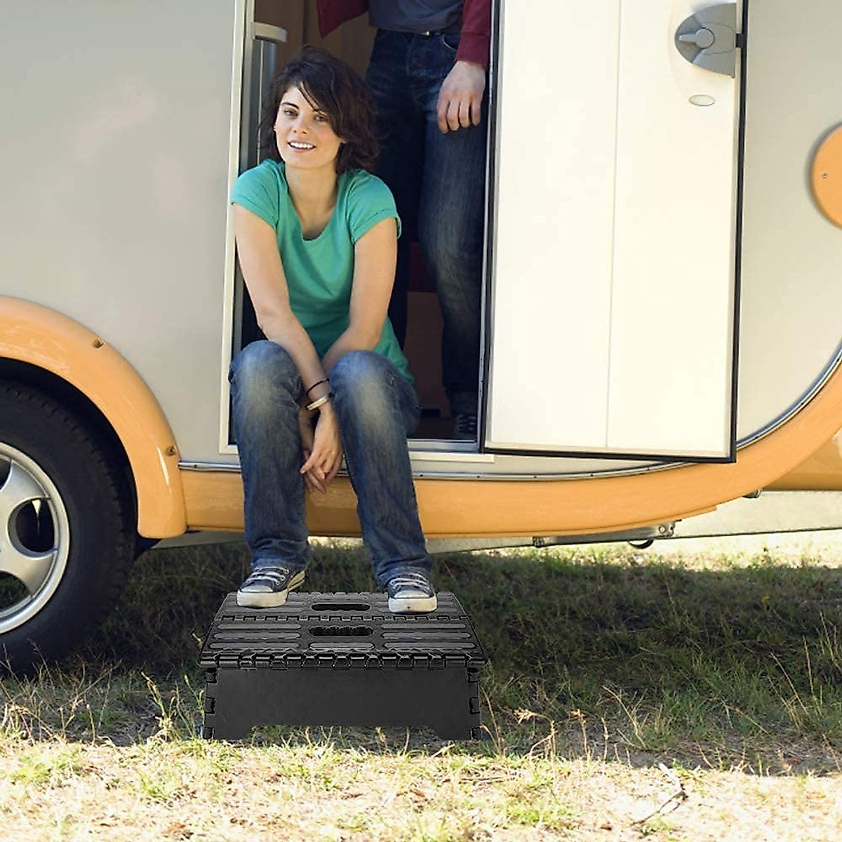 Folding Step Stool, Plastic Portable Black Step Ladder One Step Ladder Lightweight Step Chair Ladder for Elderly Pregnant Bathroom Travel Use, Holds to 150kg, 14.9 * 8.5 * 5.1