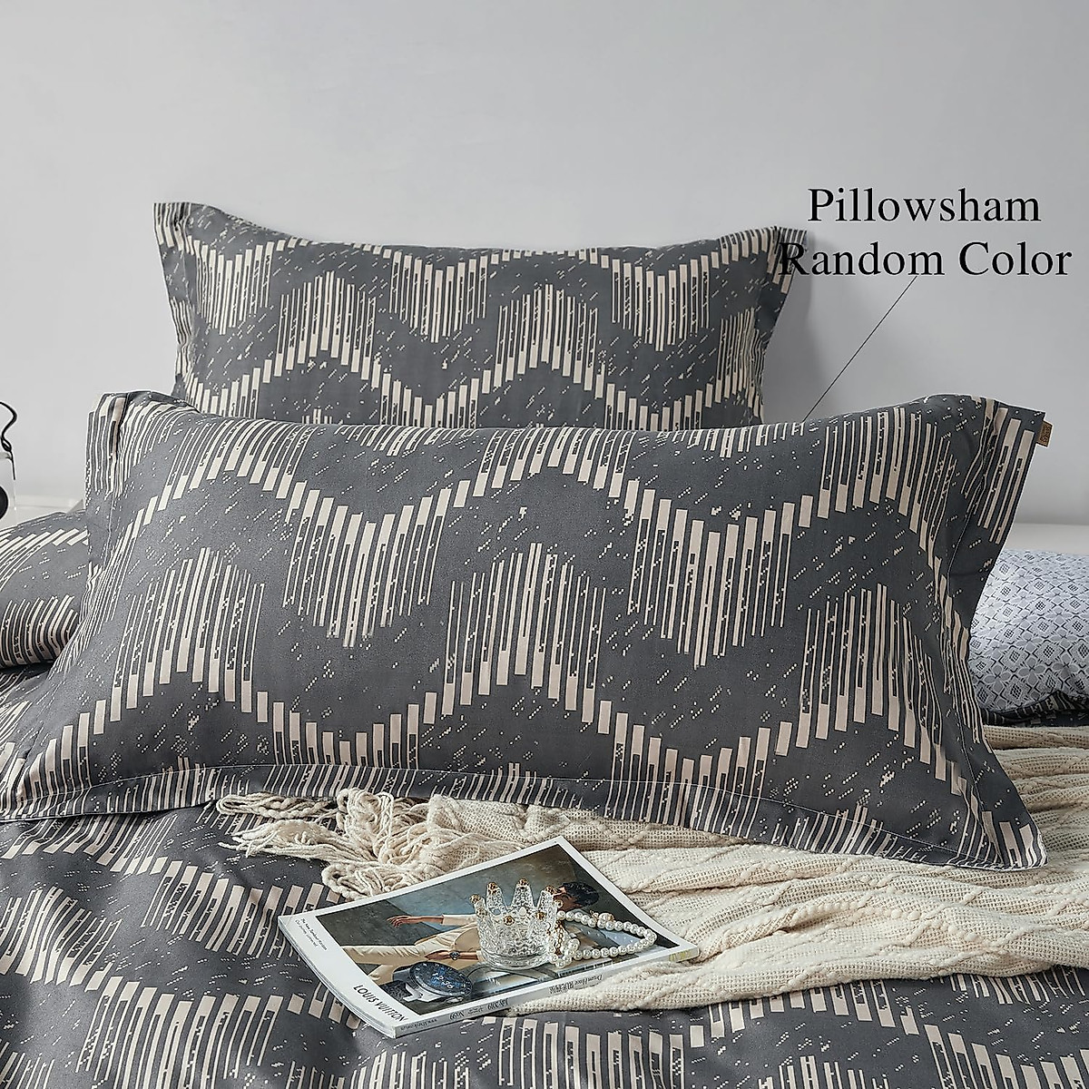 SAPHREAS Black Brown Stripe Geometric Pattern 3pcs Duvet Cover Set Queen Size Chavron Printed Bedding Comforter Cover Set 1 Quilt Cover 2 Pillow Shams