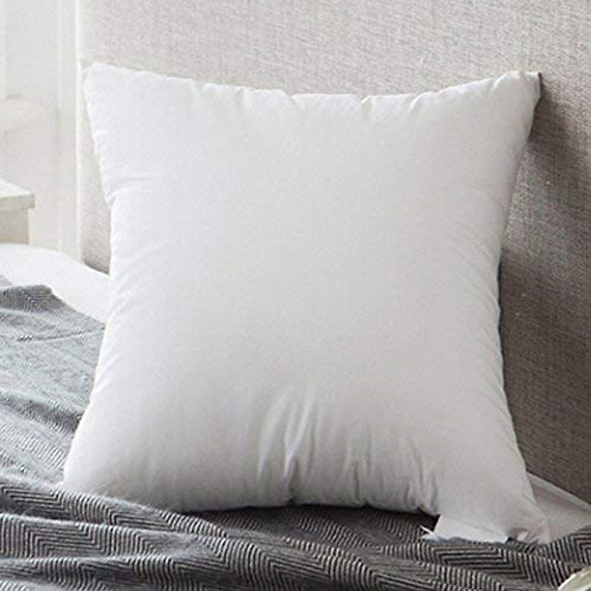 ACCENTHOME 18x18 Pillow Inserts ( Pack of 4 ) Hypoallergenic Throw Pillows Forms | White Square Throw Pillow Insert | Decorative Sham Stuffer Cushion Filler for Sofa , Couch , Bed & Living Room Decor
