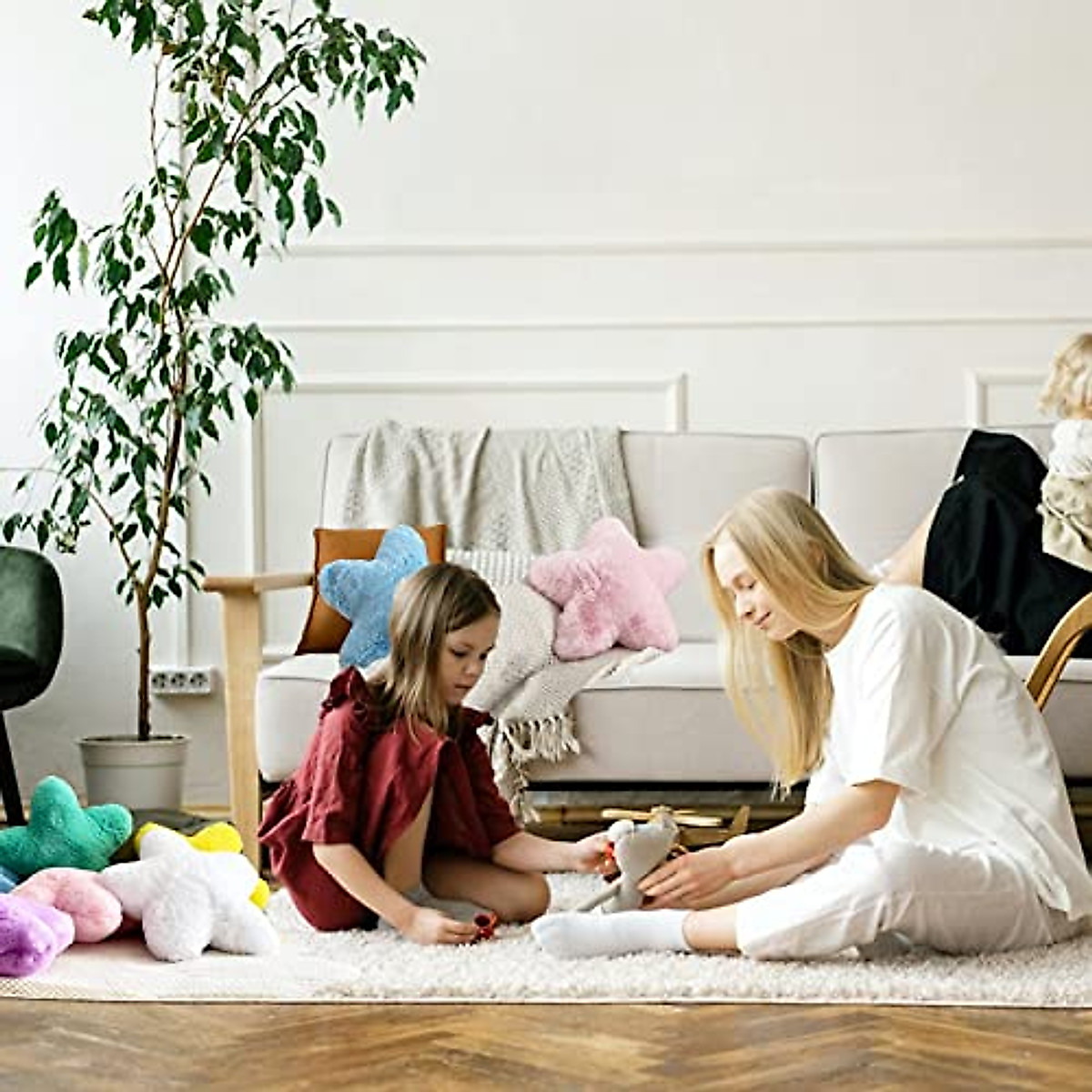 YRXRUS Star Pillows, White Star Shaped Pillow, Throw Pillow Gifts, Cute Christmas Room Decor, Fluffy Faux Rabbit Fur Pillow, 15x15 Inches Ultra Soft Pillow