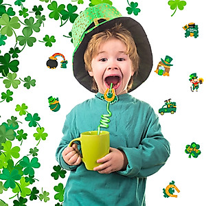 32 Pieces St Patrick's Day Party Straws Shamrock Drinking Crazy Straws Lucky Irish Party Plastic Reusable Drinking Straws for St. Patrick's Day Theme Party Supplies Goodie Bags, 8 Styles