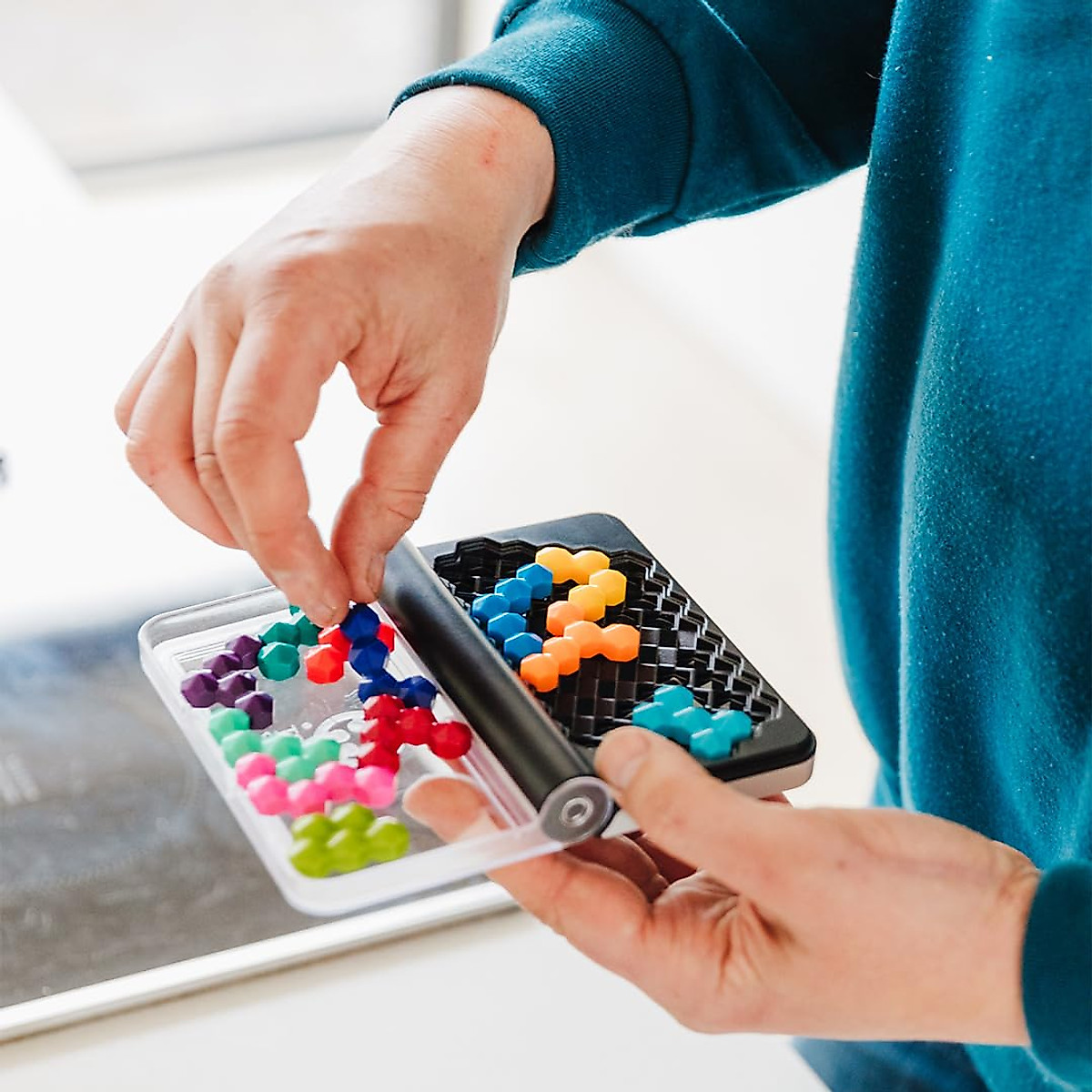 SmartGames IQ Six Pro Travel Game for Kids and Adults, a Skill-Building Brain Game - Brain Teaser for Ages 8 & Up, 120 Challenges in Travel-Friendly Case