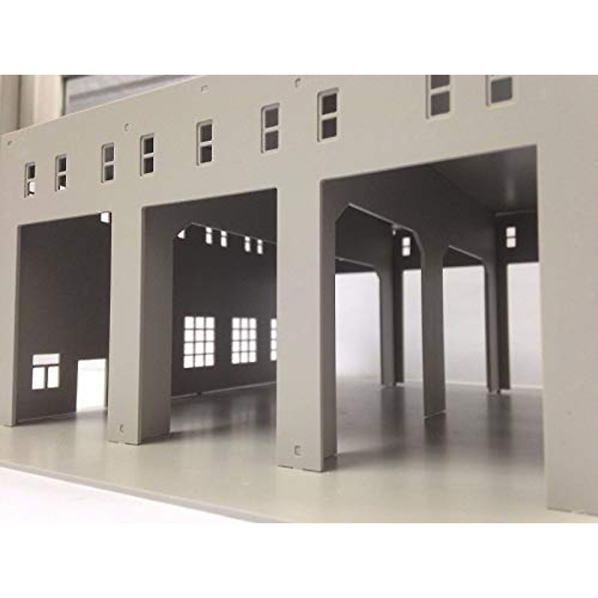 Outland Models Railway Layout Model Train Engine House (3 Stall) HO Scale 1:87