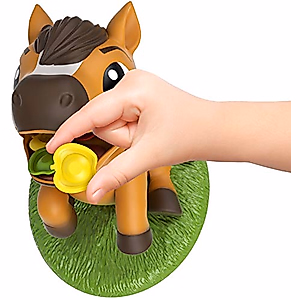 Mattel Games Spirit STACKIN’ Apples Kids Game, Treat-Stacking Challenge with Hungry Horse for 2 3 or 4 Players 5 Years Old & Up