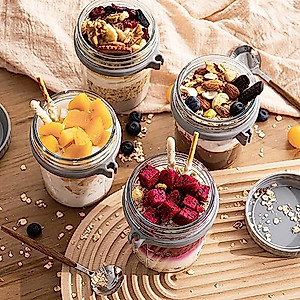 Famyards 4 Pack Overnight Oats Containers with Airtight Lids and Spoons, 16 oz Glass Mason Jars with Measurement Marks, Oatmeal Jars for Cereal, Yogurt, Milk, Salads, Fruit (2 White and 2 Grey)