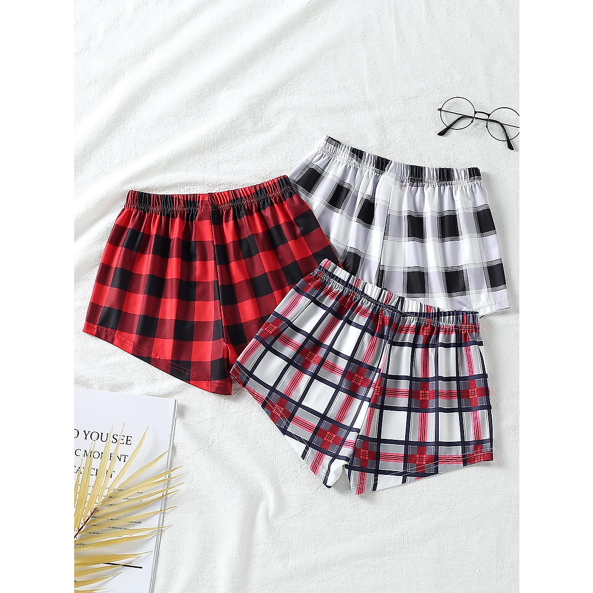 Verdusa Girl's 3pack Plaid Print Elastic Waist Casual Shorts Red White Black 160