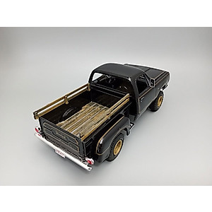 MPC 1977 Dodge Warlock Pickup 2T 1:25 Scale Model Kit