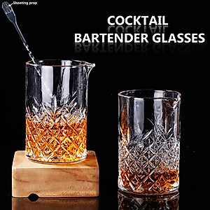 SogYupk 2 Pack Cocktail Stirring Glasses,24oz Drink Mixing Glasses,Crystal Glass Cocktail Mixing Glasses, Thick Weighted Bottom, Professional Bartender's Mixer Glass Stirring Glasses,Bar Tools.