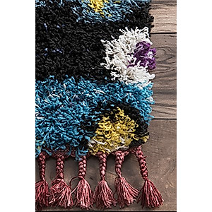 nuLOOM Alane Moroccan Tassel Shaggy Area Rug, 5' 3" x 7' 6", Multi