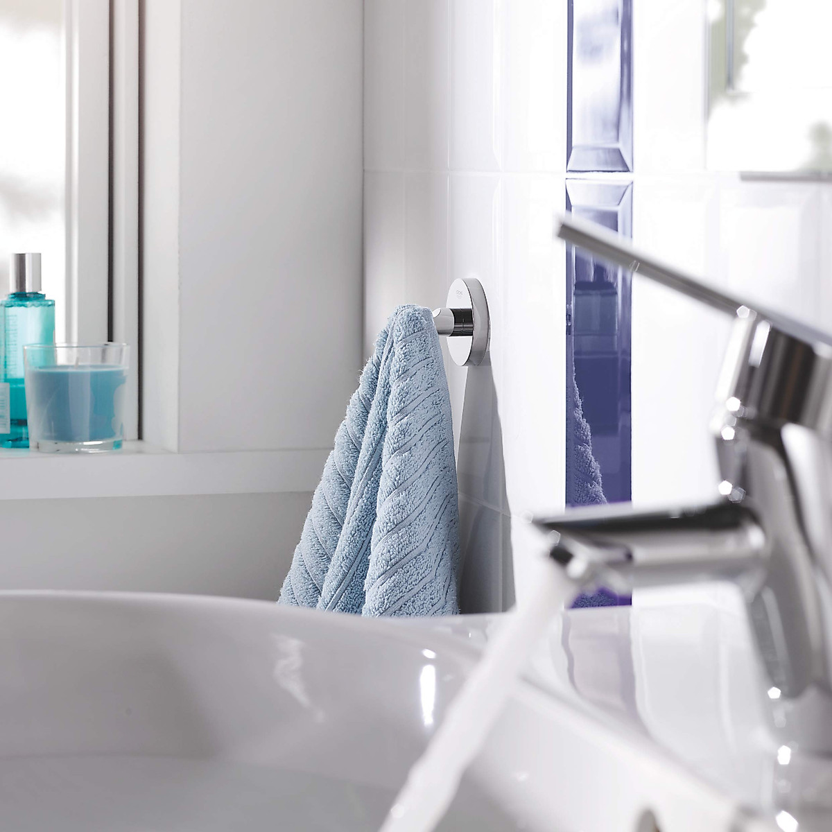 GROHE 40364001 Essentials Wall-Mounted Bathroom Robe Hook, Starlight Chrome