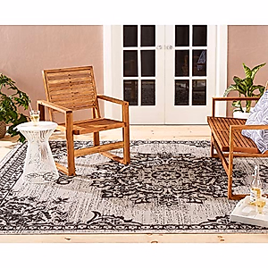 Nicole Miller New York Patio Country Azalea Transitional Medallion Indoor/Outdoor Area Rug, Grey/Black, 5'2"x7'2"
