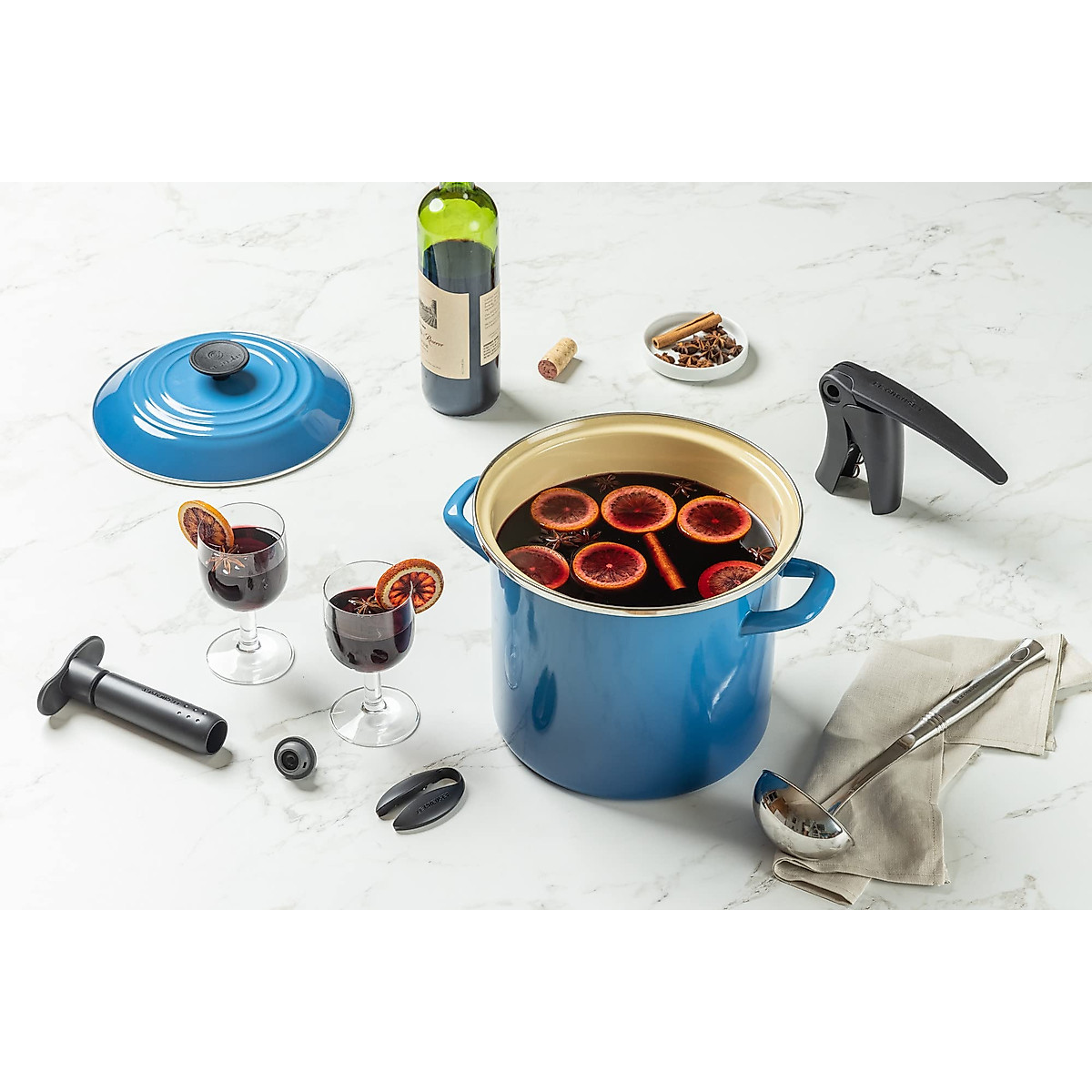 Le Creuset Wine Pump and 3 Stoppers, Black Nickel