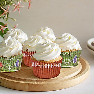 300 count Football Cupcake Liners Football Cupcake Wrappers Paper Muffin Cupcake Baking Cups Football Grease Resistant Fluted Boy Baby Shower Cupcake Liners for Birthday Party Decorations, 2 Styles