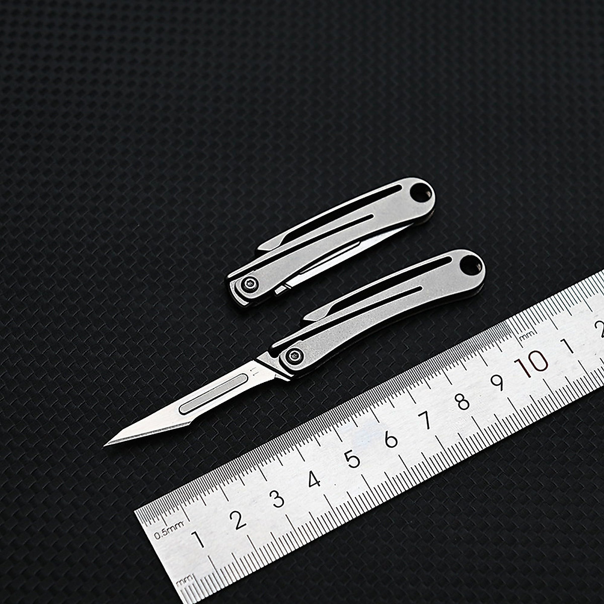 WIOKINY TItanium Scalpel Lightweight Antirust Folding Scalpel Practicality Pocket Knife (Titanium Scalpel-B)