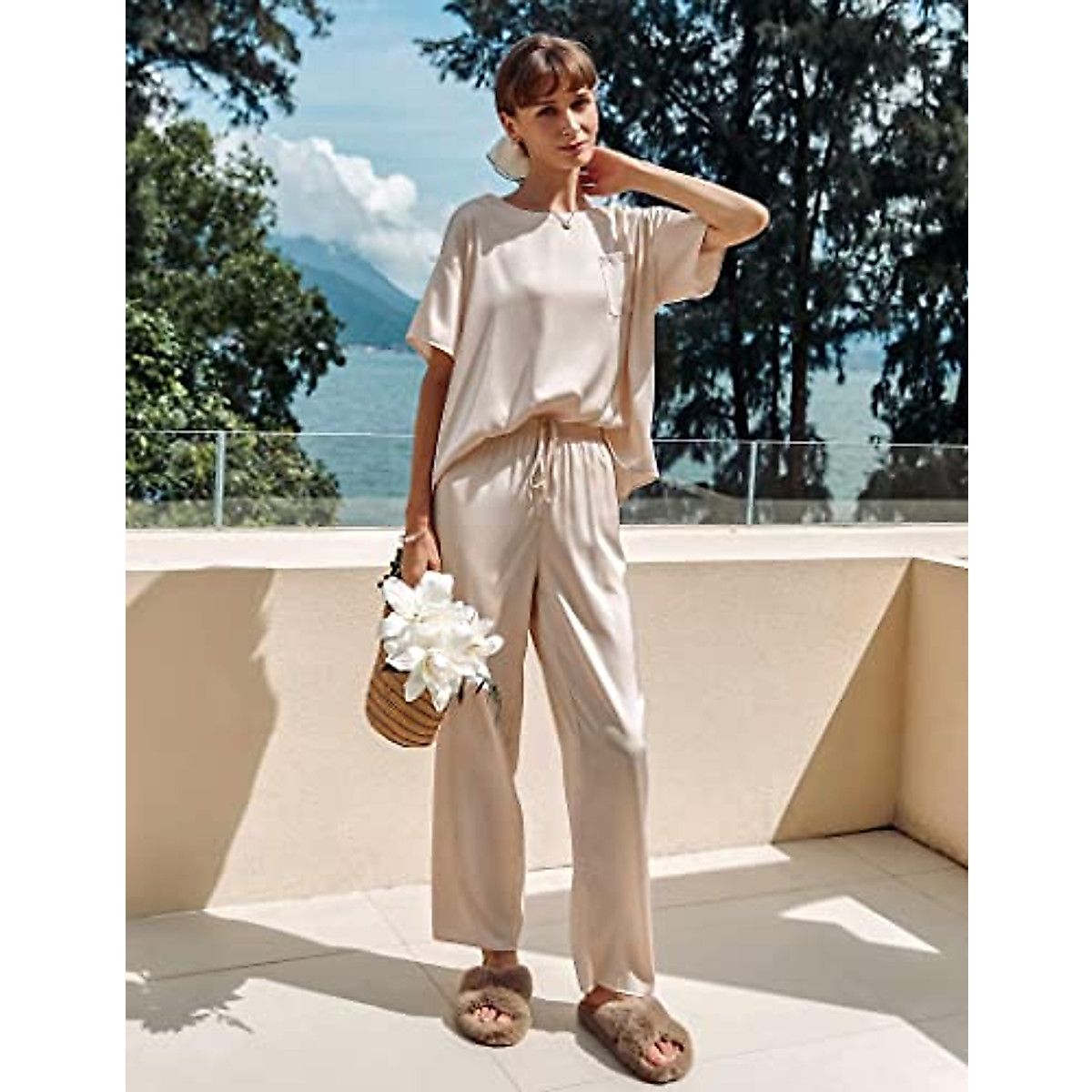 Ekouaer Women Silk Satin Pajamas Sets Round Neck Soft Pjs Set Summer Nightwear Short Sleeve Sleepwear Champagne