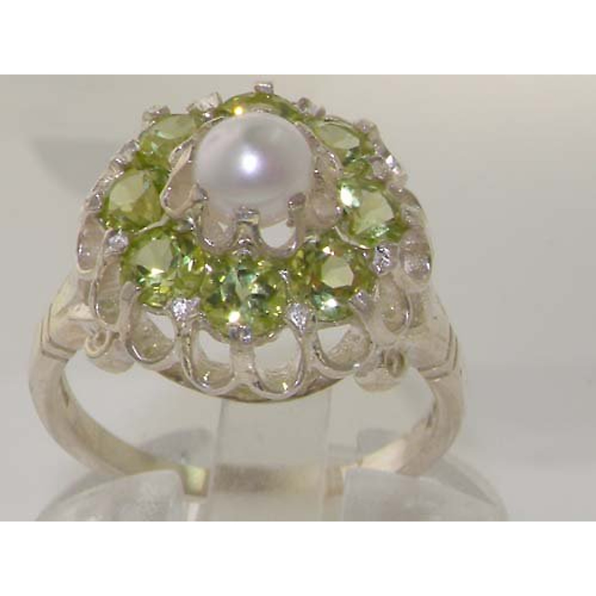 925 Sterling Silver Cultured Pearl and Peridot Womens Band Ring - Size 10
