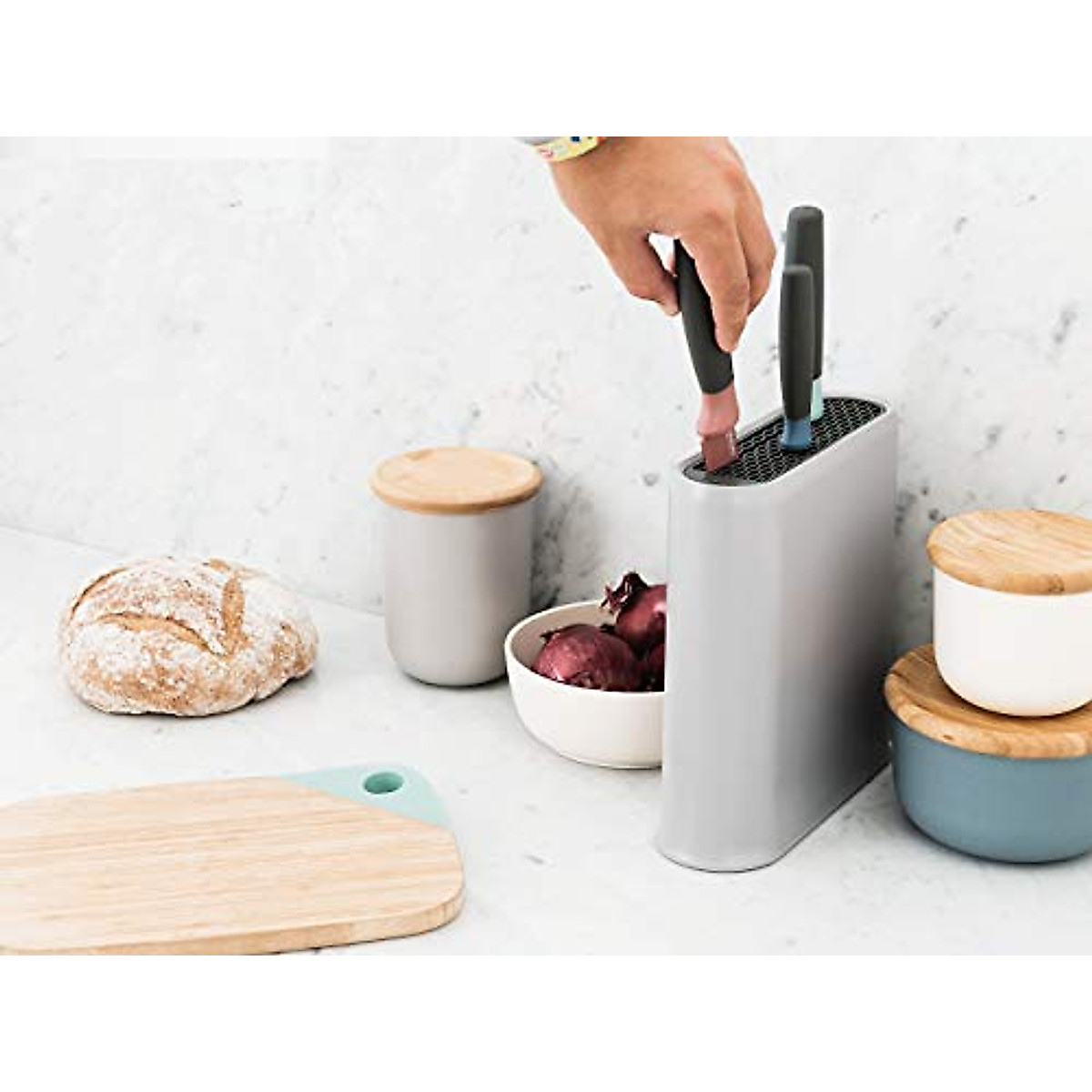 Berghoff LEO Polypropylene (PP) Universal Knife Block 9"x 9.25" x 3" Grey Anti-skid Base Two-tone Knife Insert Store up to 8 knives Space-efficient