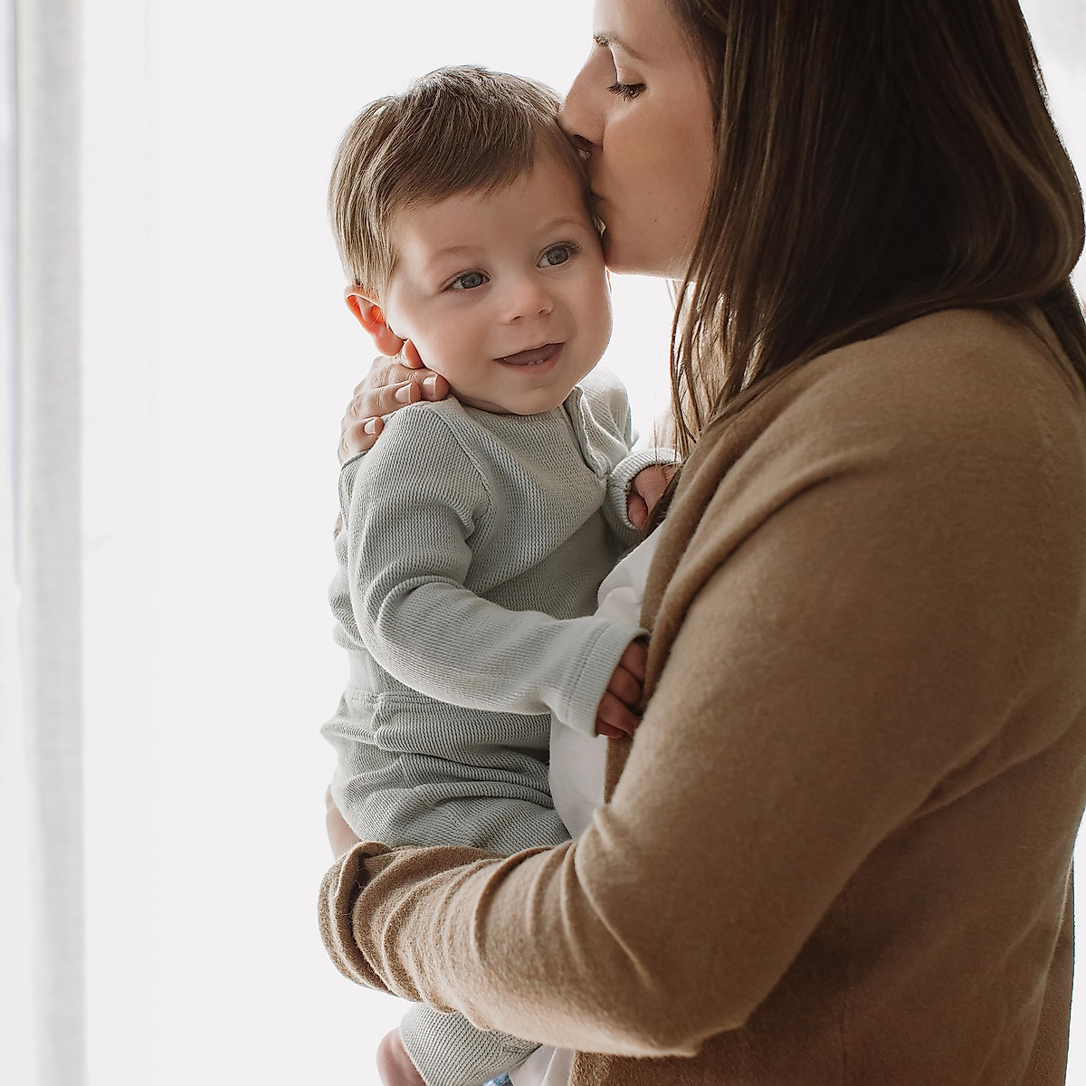 Burt's Bees Baby Baby Bodysuit & Pant Set, 100% Organic Cotton, Hello Bunny, 18 Months