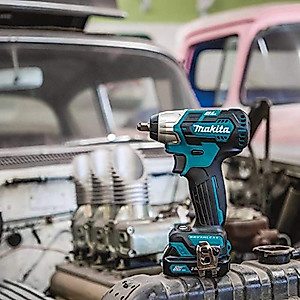 Makita WT05R1 12V max CXT® Lithium-Ion Brushless Cordless 3/8" Sq. Drive Impact Wrench Kit (2.0Ah)