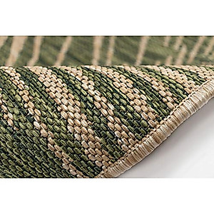 Liora Manne Carmel Indoor Outdoor Rug - Nature Styled Rug, Comfortable & Durable, Power Loomed, Polypropylene Material, UV Stabilized, Palm Green, 3'3" x 4'11"