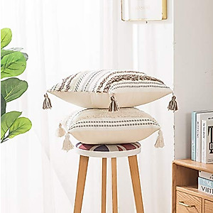 decorUhome Set of 2 Boho Decorative Throw Pillow Covers for Bed Bedroom Neutral Accent Cushion Cover Grey Tufted Woven Pillow Case, 18x18, Beige and White