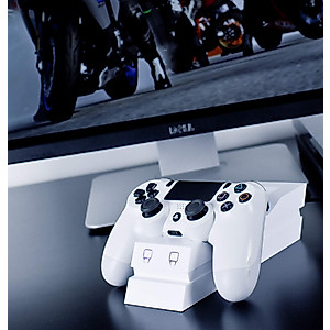 Venom PlayStation 4 Twin Docking Station - White (PS4)