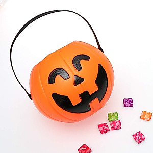 BESTOYARD Halloween Plastic Pumpkin Portable Pumpkin Bucket Trick-or-Treat Bucket Halloween Candy Bucket Jack O Lantern Bucket Halloween Party Supply 6.7Inch