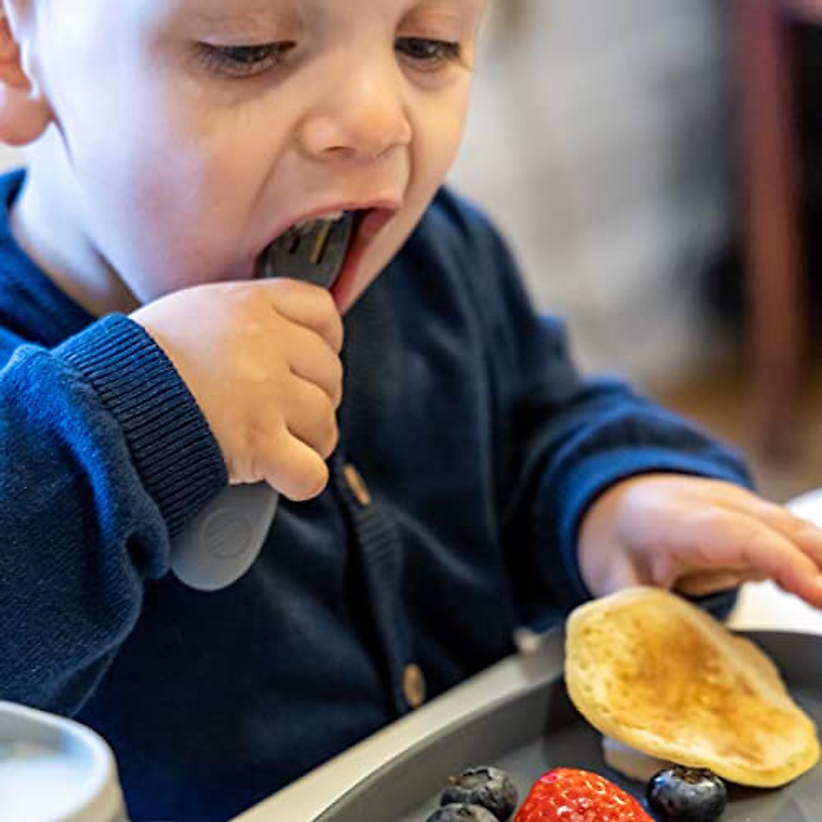 TUM TUM Baby Cutlery with Case, Baby Spoon & Fork Set, Baby Cutlery for Babies, First self Feeding Cutlery, Silicone Baby Spoon & Fork, 6 Months Plus, (Grey)