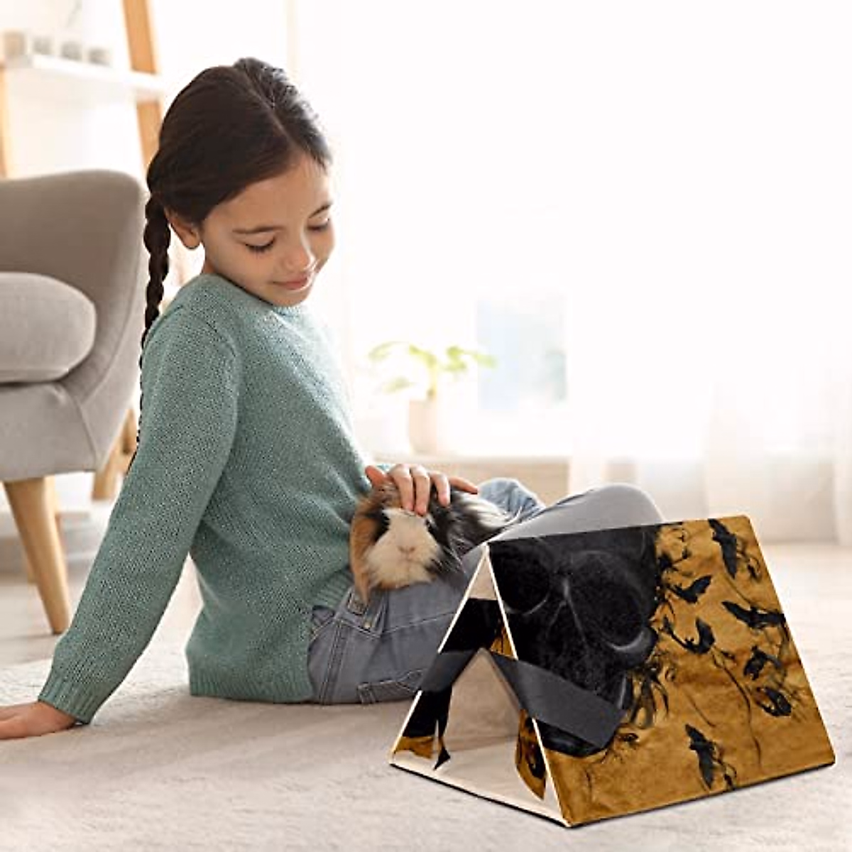 enheng Small Pet Hideout Skull and Crossbones Bat Hamster House Guinea Pig Playhouse for Dwarf Rabbits Hedgehogs Chinchillas
