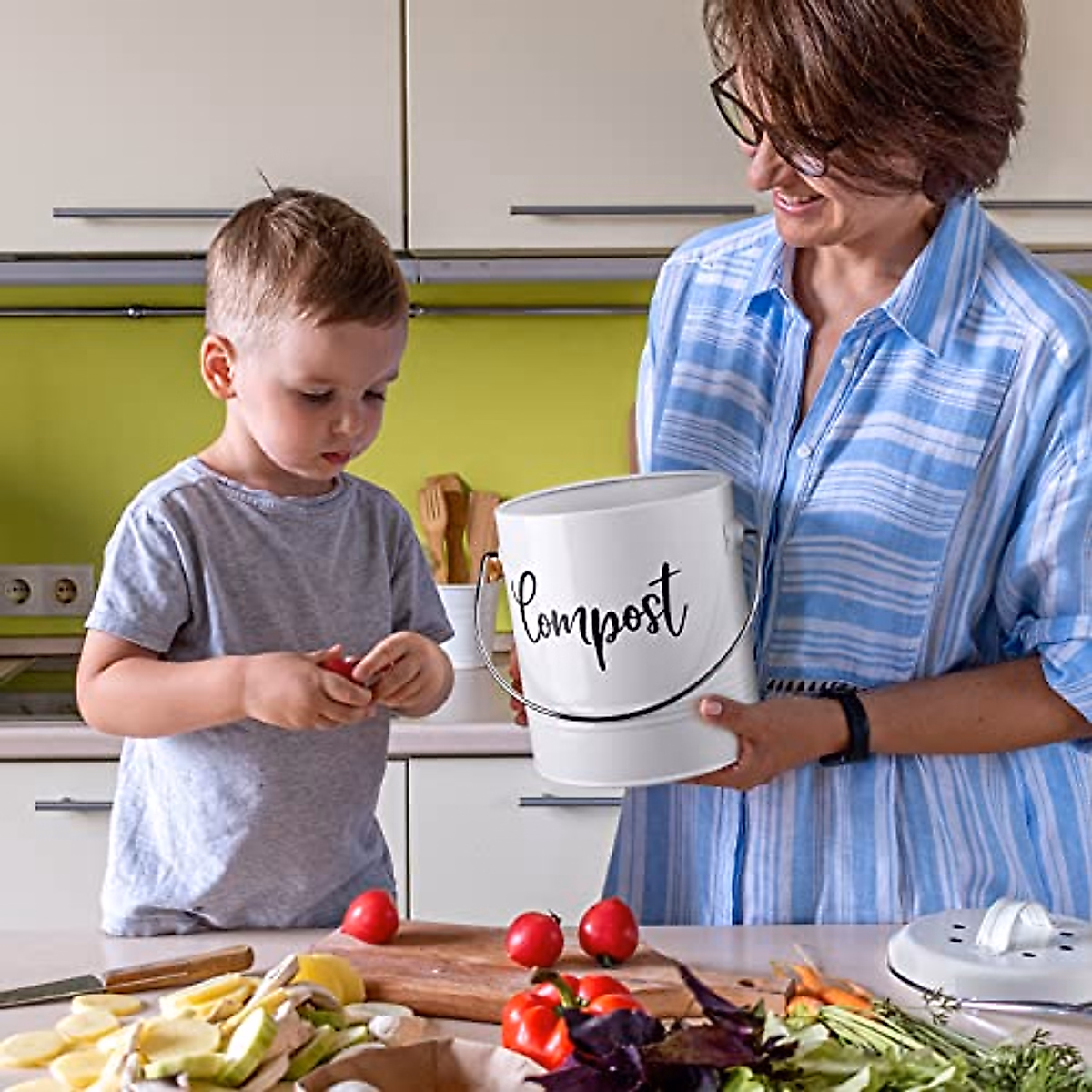 DAYYET Compost Bin Kitchen - 1.3 Gallon Farmhouse Kitchen Compost Bin Countertop - Indoor Compost Bin - Countertop Compost Bin with Lid and Charcoal Filters - Rust Proof Compost Bucket, White