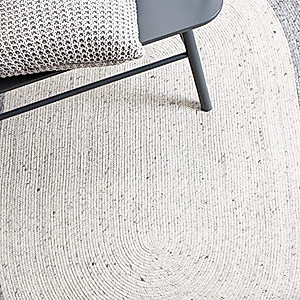 SAFAVIEH Braided Collection 4' x 6' Oval Grey/Ivory BRD903A Handmade Country Cottage Reversible Wool Entryway Foyer Living Room Bedroom Kitchen Area Rug