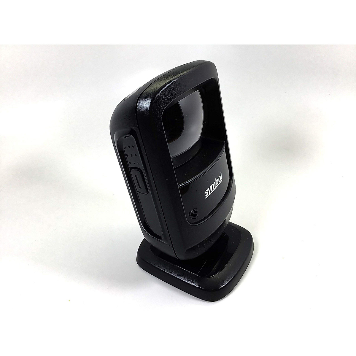 Zebra DS9208-SR Omni-Directional Presentation Barcode Scanner (2D, 1D, QR Code, Postal and Mobile Phones Barcode), Comes with Heavy-Duty Shielded 7-Foot USB Cable (CBA-U21-S07ZAR)