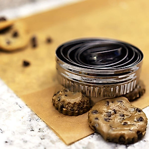 husMait Stainless Steel Cookie Cutters - Set of 5 Premium Kitchen Cookie Cutters for Baking Cookies, Donuts and Pastries (Cookie Cutters)