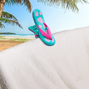 2 PCS Beach Towel Clips, Flip Flop Towel Blanket Holder for Holiday Patio Pool Lounge Chair