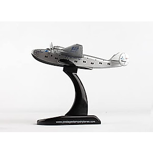 Daron Worldwide Trading Postage Stamp Pan Am B314 1/350 Airplane Model