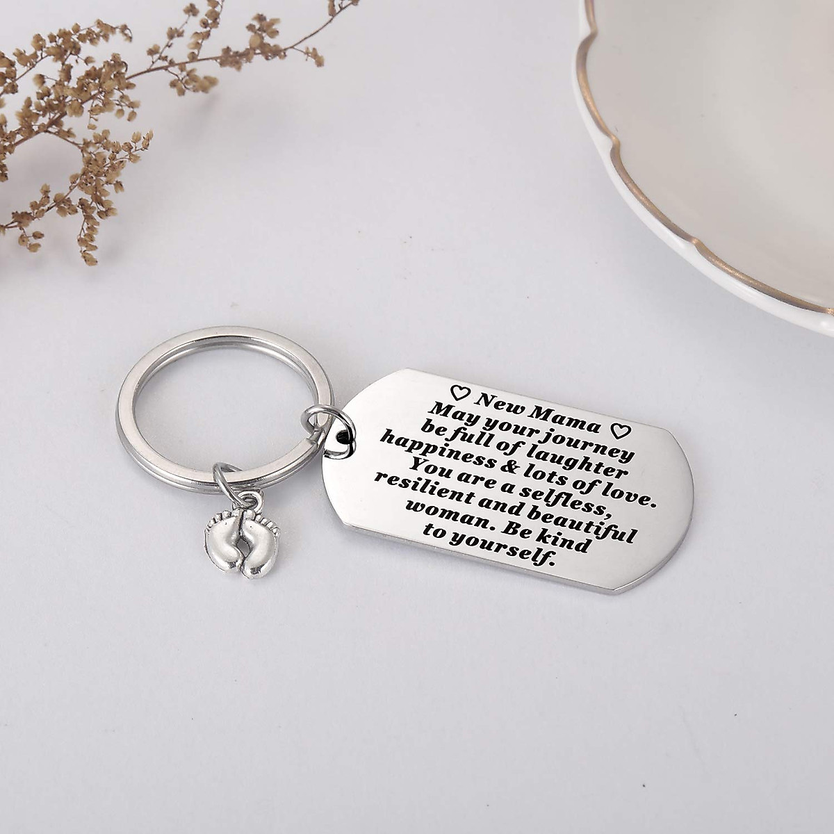 Ralukiia Pregnancy Announcement Gifts for First Time Mom to be New Mama Baby Footprints Keychain for Expecting Mommy Mother Day Baby Shower