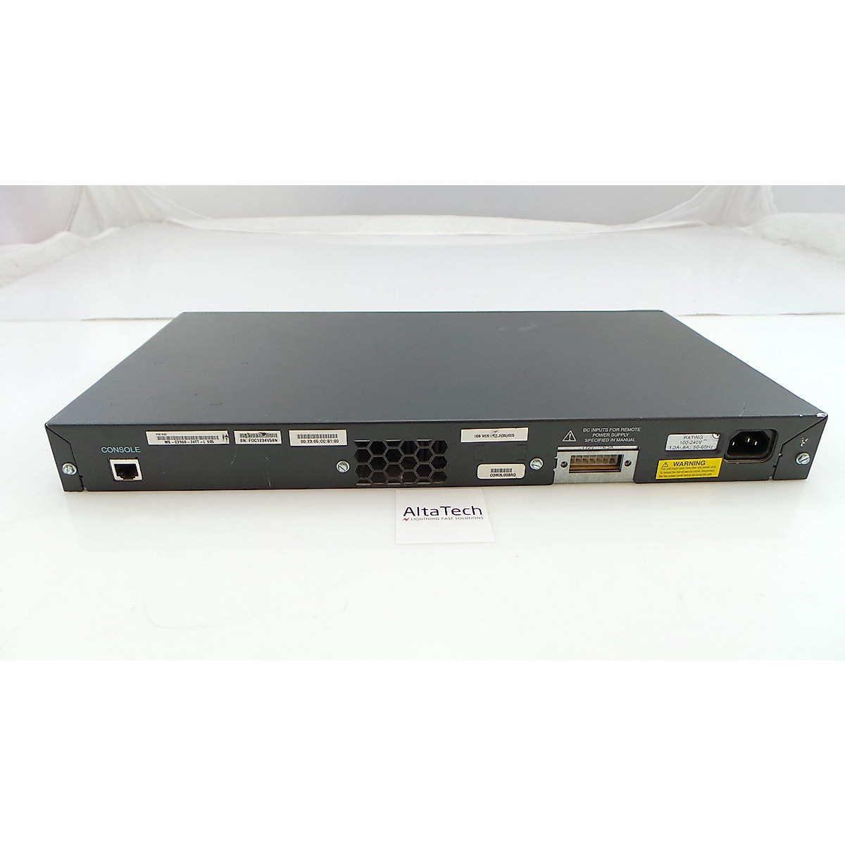 Cisco WS-C2960-24TT-L Catalyst 2960 24 10/100 + 2 1000BT (Renewed)
