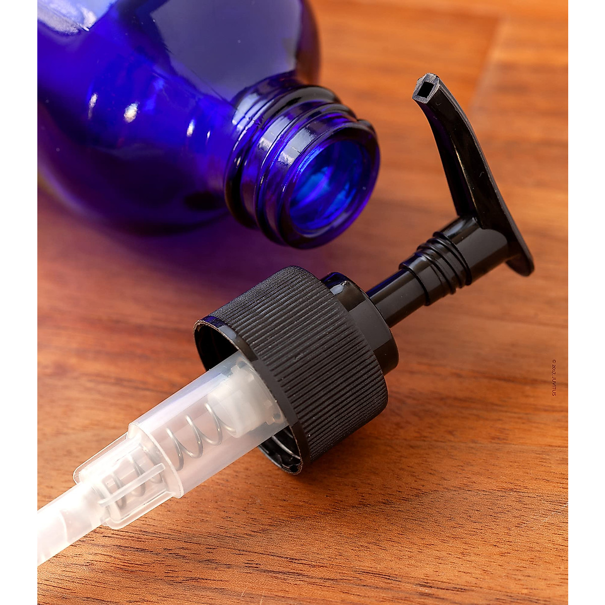 8 oz Cobalt Blue Boston Round Glass Bottles (2 Pack) with Two Closures: Black Lotion Pump and Phenolic Caps