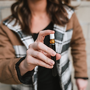 SABRE Pepper Spray Pen, 15 Bursts, 8-Foot (2-Meters) Range, UV Marking Dye, Cone Spray Pattern, Clips to Pockets For Instant Access