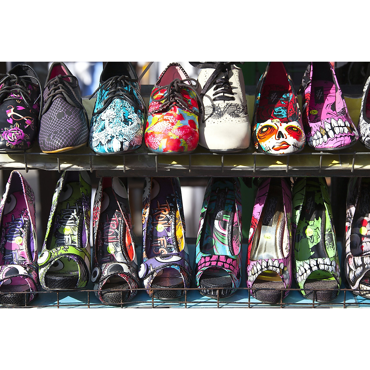 Tamron SP 70-200mm F2.8 Di VC USD Telephoto Zoom Lens for Canon (Model A009E) - International Version (No Warranty)