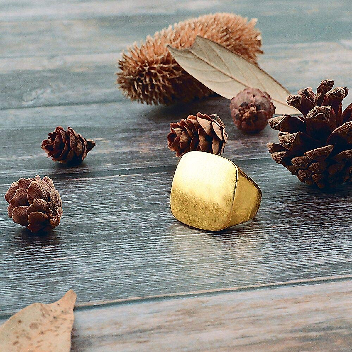 Aprilery Gold and Silver Rings for Women, Chunky Signet Statement Rings Gold Plated Band Ring Wide Metal Square Rings Cocktail Costume Jewelry for Her